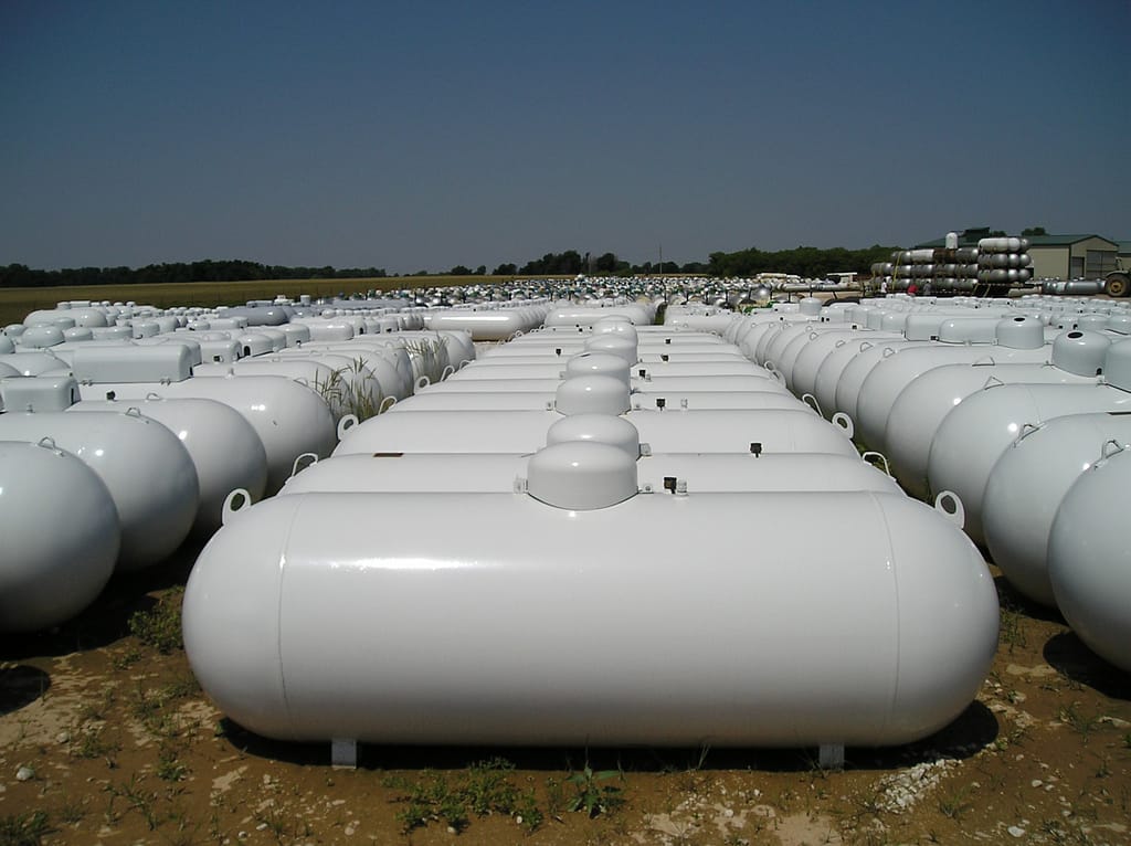 Buy 500 Gallon Above Ground Propane Tanks Online - Moving Trailer Trek